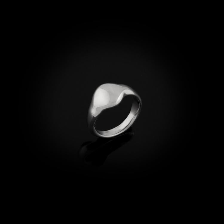 Mercury Signature Ring – Jonathan Johnson